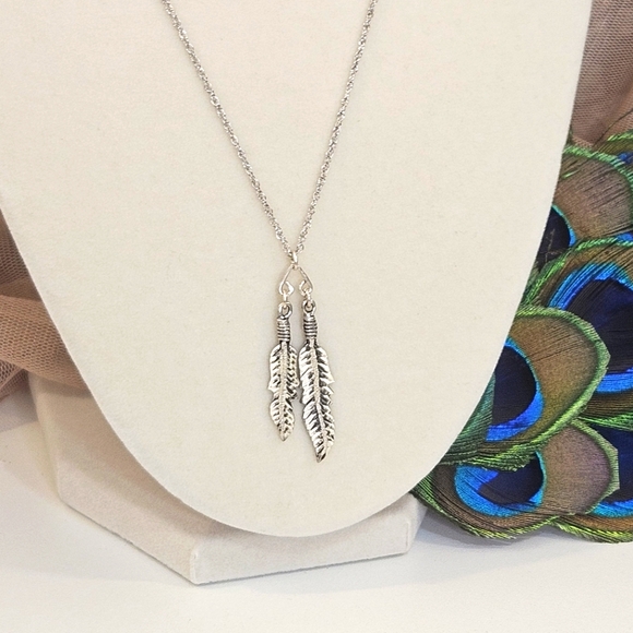 Black Hills Gold | Jewelry | Black Hills Sterling Silver 925 Feather Necklace Signed And Stamped ...